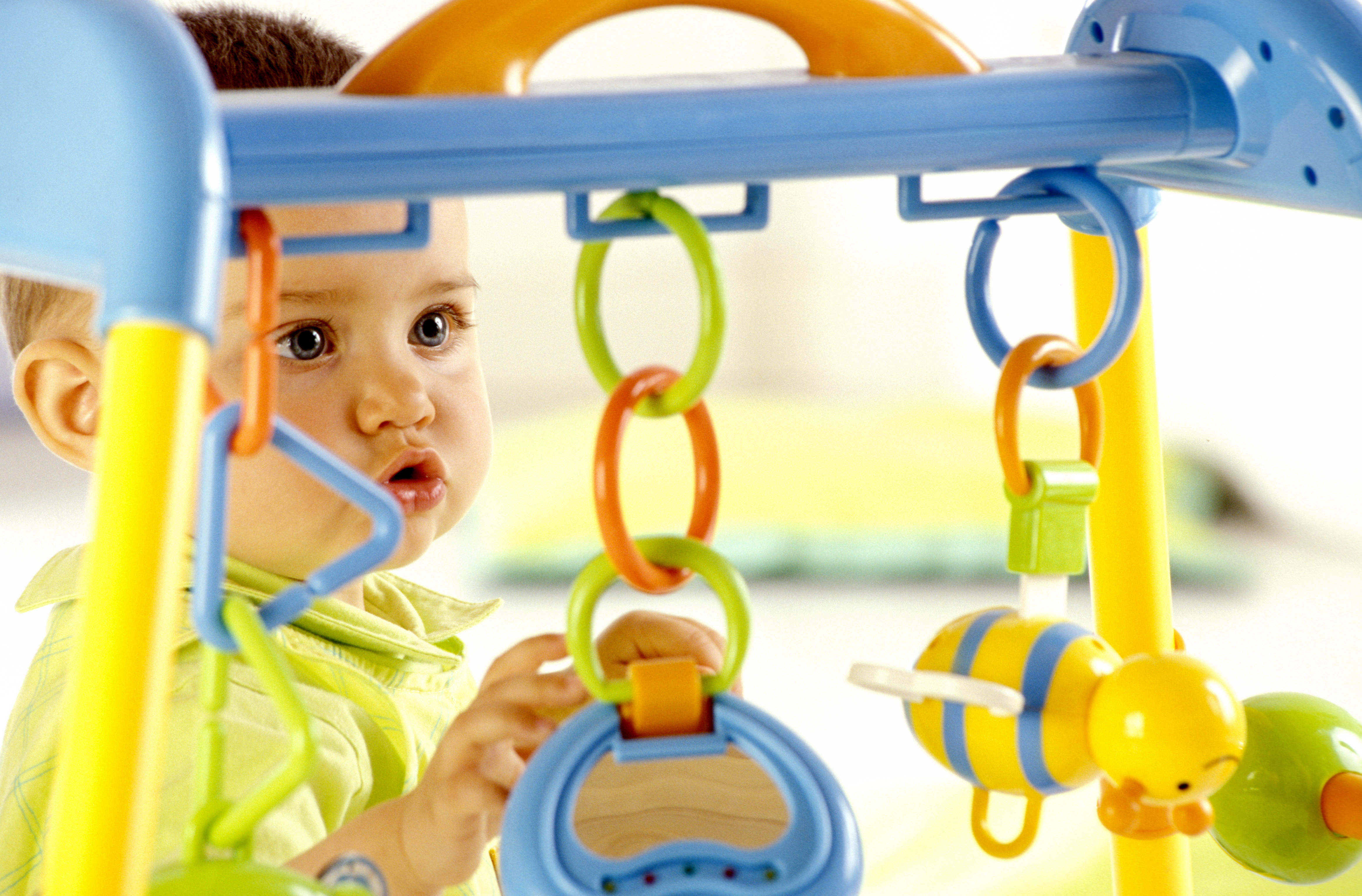 Dezvoltă-i abilitățile motorii fine - REVISTA BABY: Pentru părinti și copii