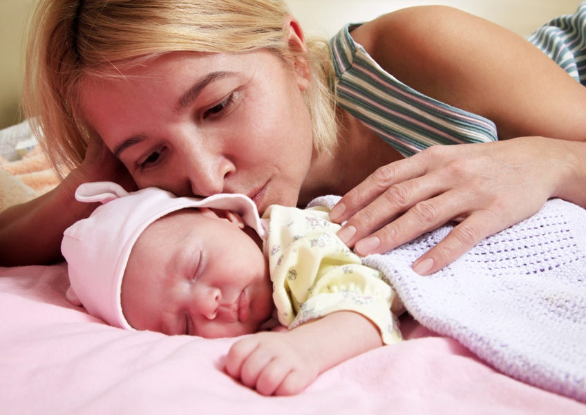 Cum e prima noapte cu bebe? - REVISTA BABY: Pentru părinti și copii