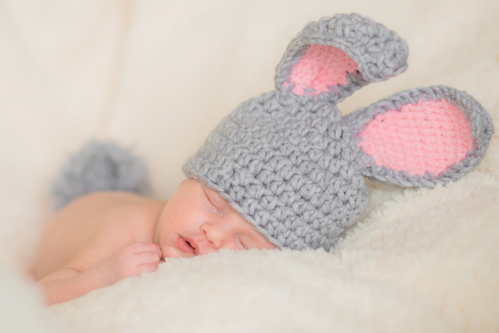 Cea mai periculoasă poziţie de dormit la bebeluşi - REVISTA BABY ...