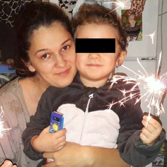 Copil bolnav plimbat pe la 7 medici, fara sa i se faca o analiza ...